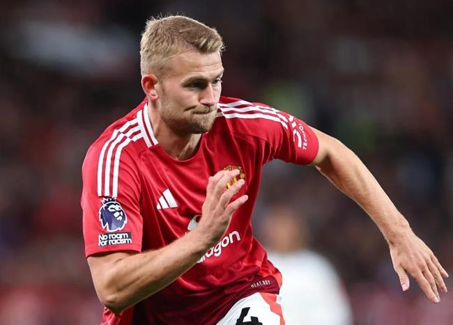 Mathias de Ligt heeft verklaard bereid te zijn om salaris in te leveren om terug te keren naar ...