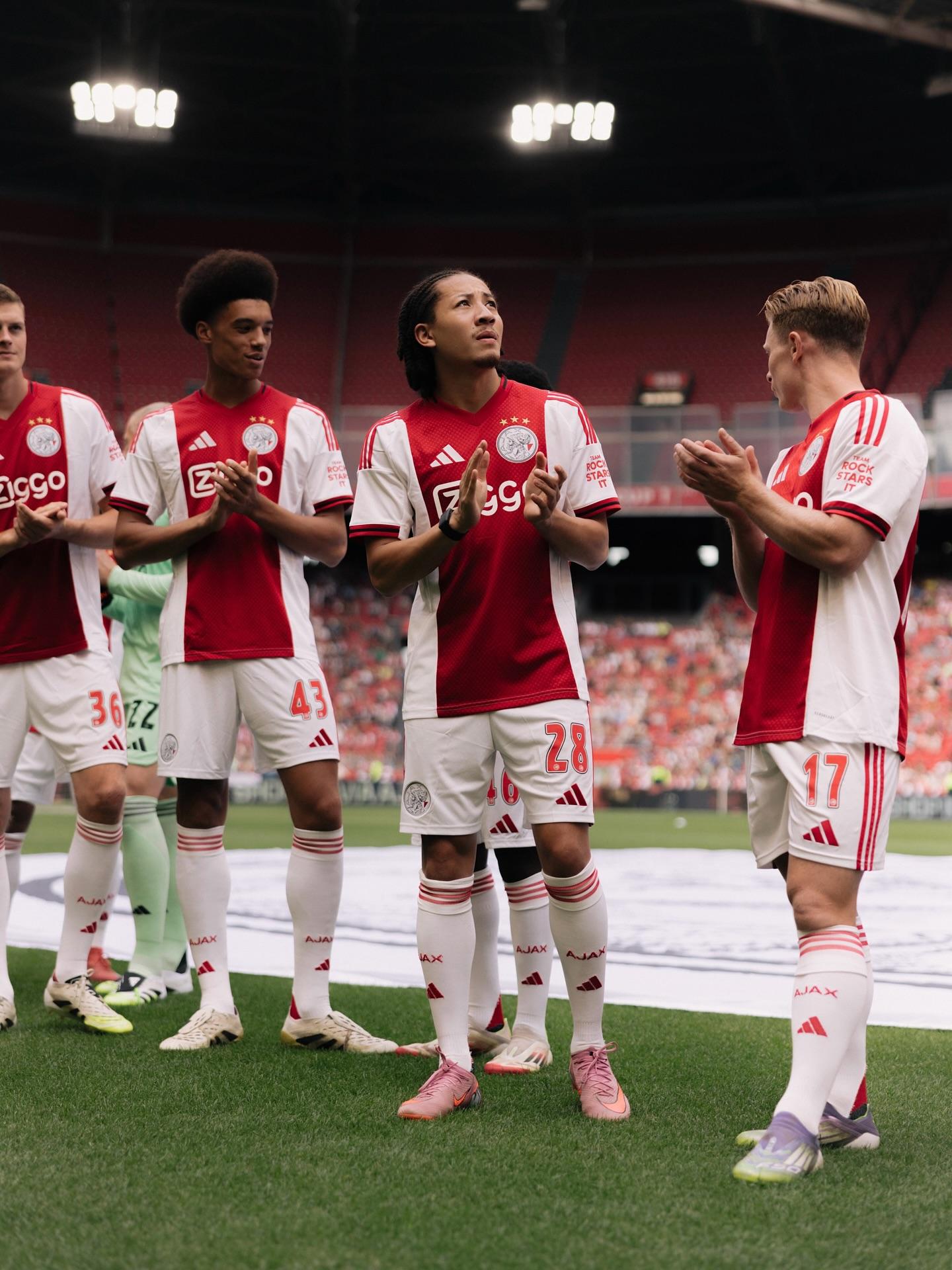 Ajax-legende Danny Blind wijst de speler aan die uit de selectie moet ...