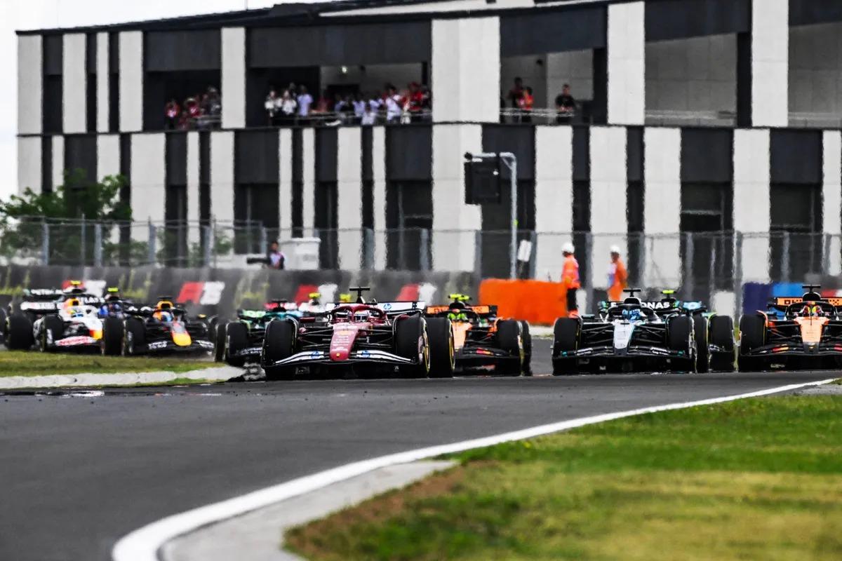 'Ongelooflijk...' Max Verstappen onthult grootste geheim van McLaren, waardoor FIA volledige ...